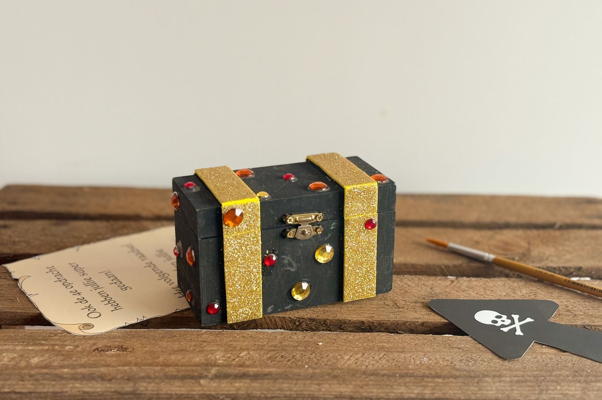 Treasure Chest craft kit | Build & decorate your own chest